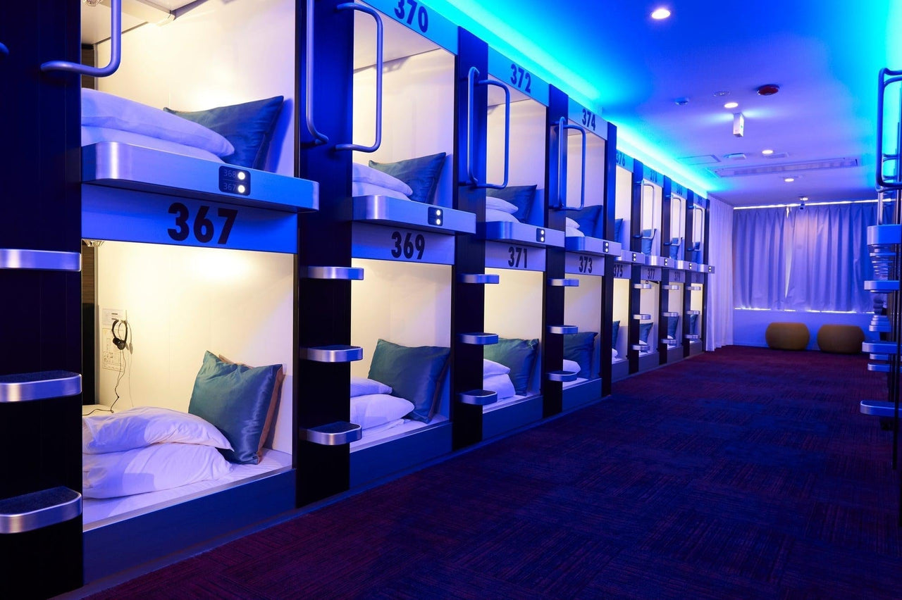 Capsule Hotels in Japan: A First-Time Guide to Staying in Pods ...